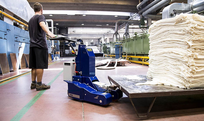 Powerful Zallys M16 Tow Tug – Efficient Hydraulic Hitch Electric Tug ...